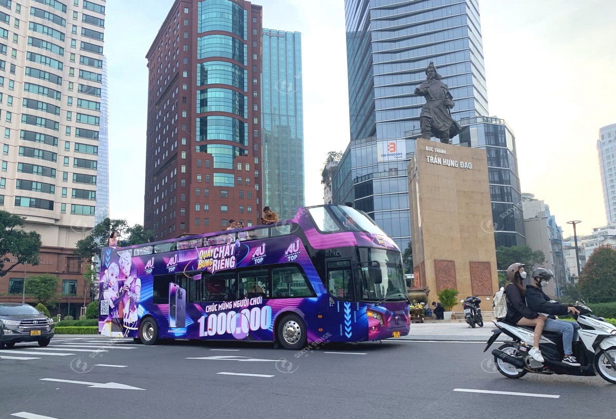 Roadshow xe bus 2 tầng hoành tráng của AU TOP - Công ty cung cấp dịch ...