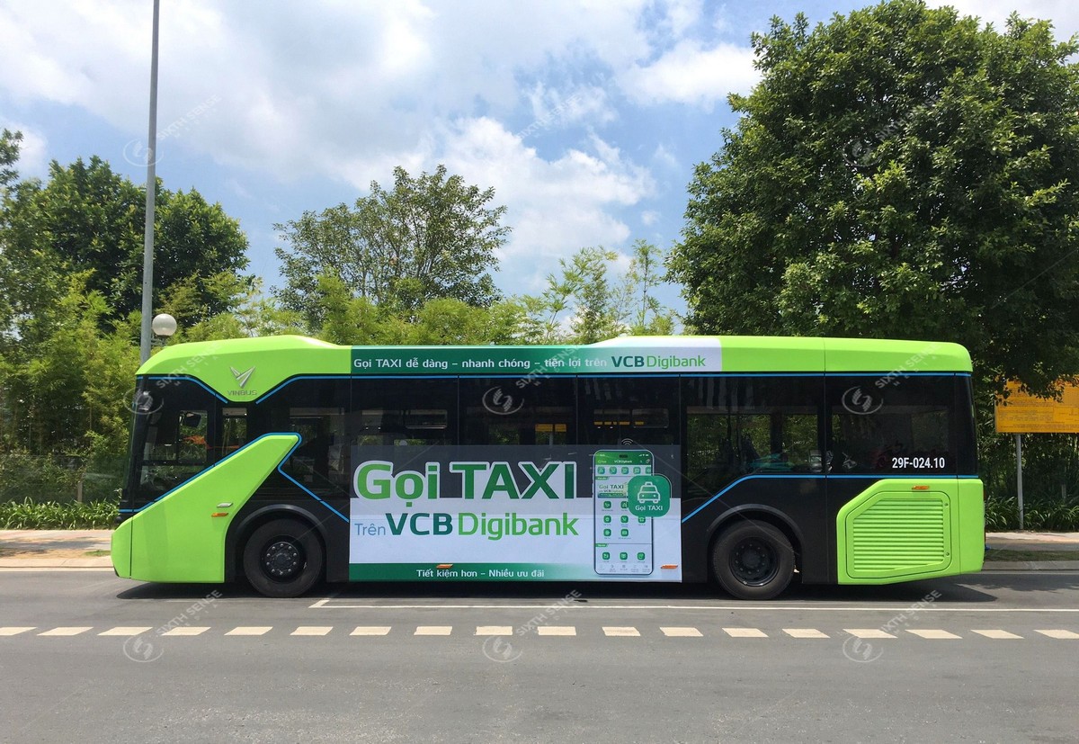 Quảng cáo trên xe buýt điện VinBus cho dịch vụ “Gọi Taxi” - Công ty cung cấp dịch vụ quảng cáo ...